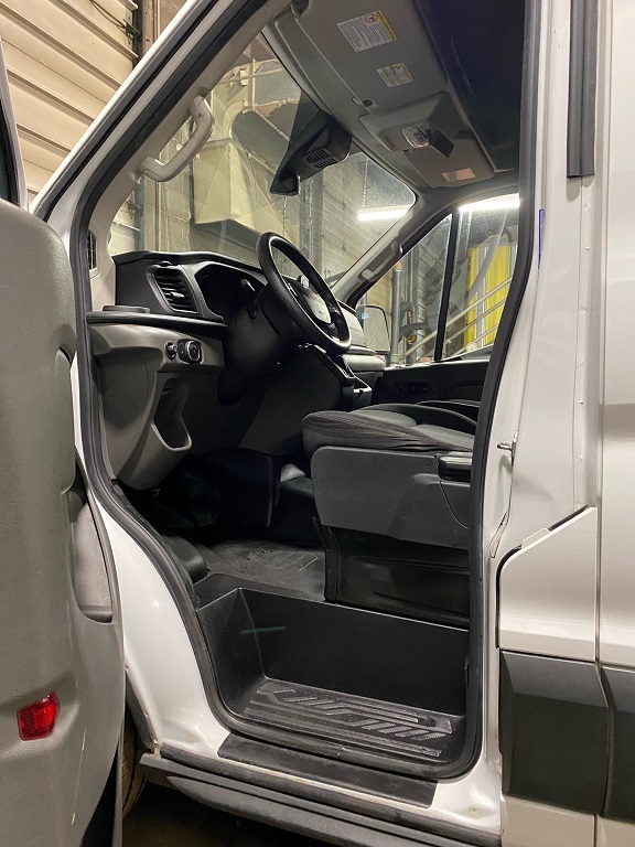 Refrigerated Vans | 2020 Pre-Owned Isuzu NPR Truck | Bush Trucks