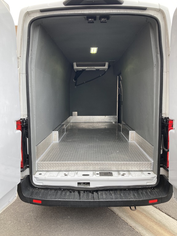 Refrigerated Vans | 2020 Pre-Owned Isuzu NPR Truck | Bush Trucks