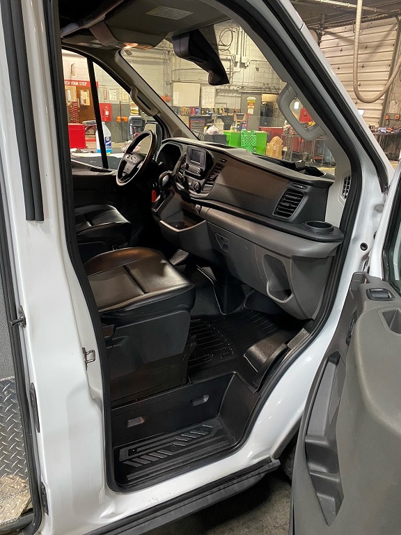 Refrigerated Vans | 2020 Pre-Owned Isuzu NPR Truck | Bush Trucks