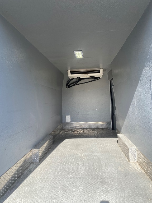 Refrigerated Vans | 2020 Pre-Owned Isuzu NPR Truck | Bush Trucks